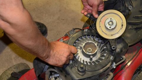 How To Replace The Pull Cord On A Lawn Mower